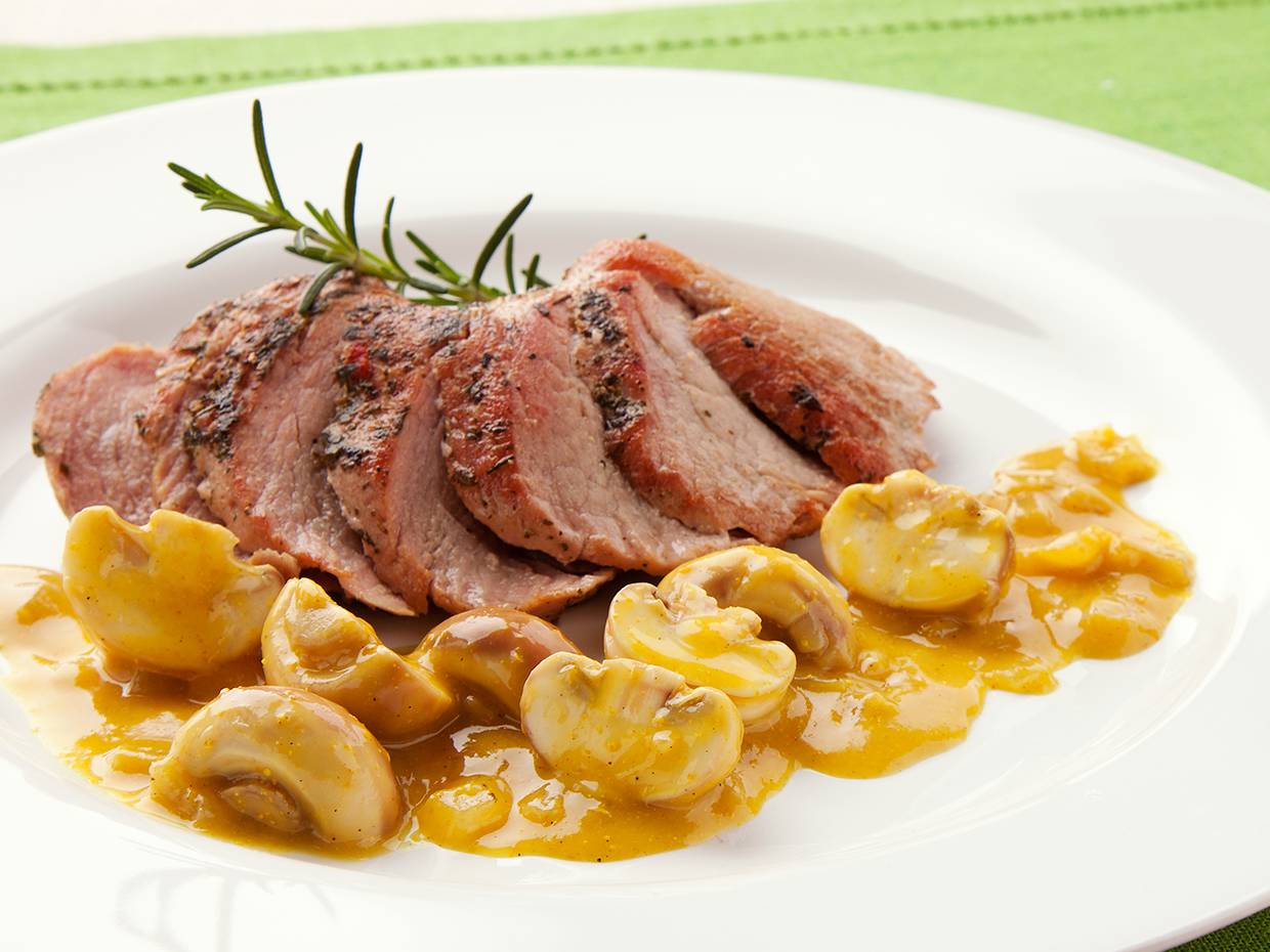 File Mignon Suíno com molho de Vinho Branco | Cruzeiro Carnes